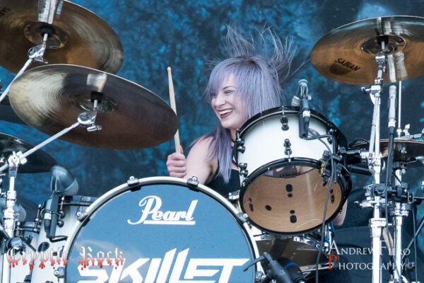 Interview - Jen Ledger of Skillet - Cryptic Rock