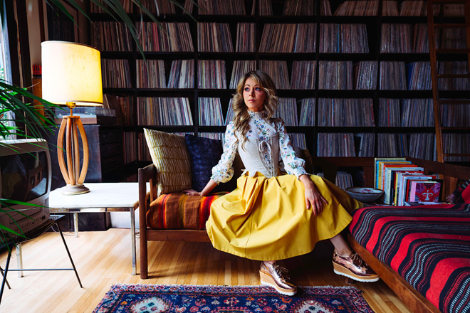 Lindsey Stirling - Snow Waltz (Album Review) - Cryptic Rock